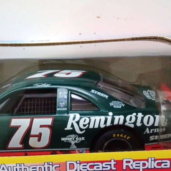 Revell | Toys | 997 Revell Precision Engineered 75 Remington Diecast ...
